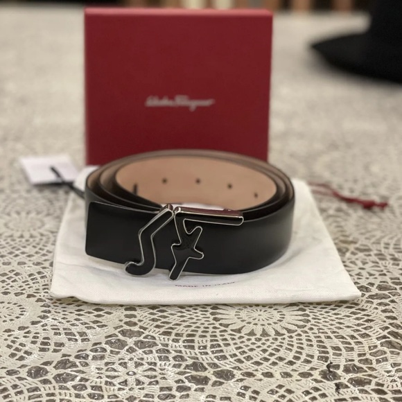 Salvatore Ferragamo | Accessories | Authentic Salvatore Ferragamo Sf ...
